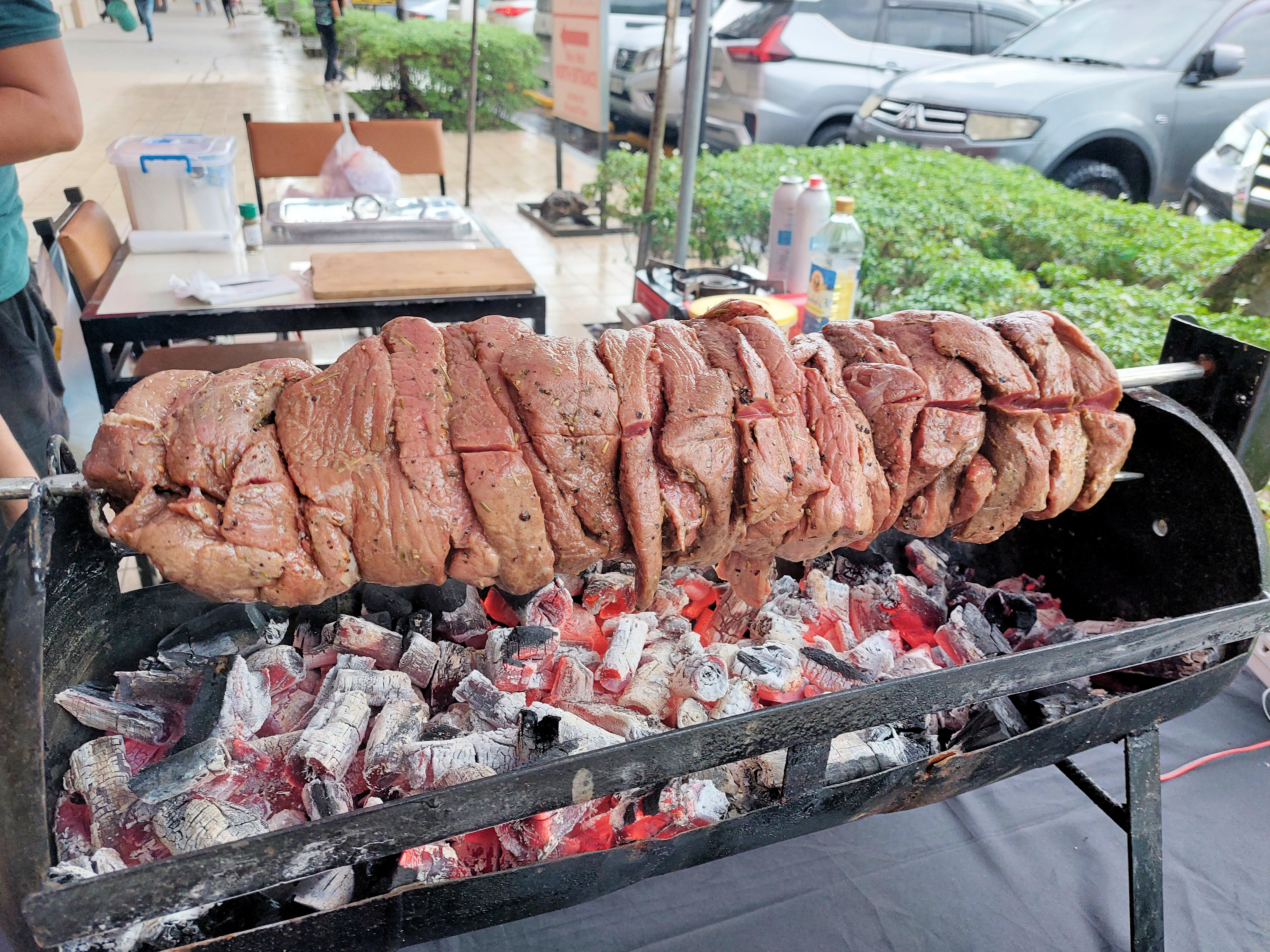 Café Giardino – best Roast beef (Lechon Baka) in Bacolod City! – The ...