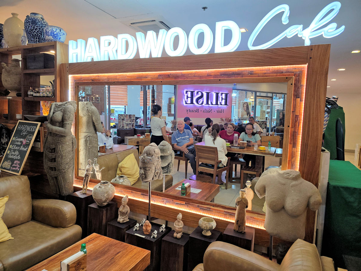 Hardwood Cafe in Bacolod City – The Bacolod Food Hunters